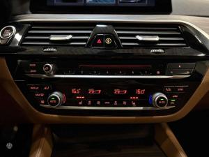 Melns BMW 540 2019 Viļņa, ar dzinēja tilpumu 3.00 L un nobraukumu 150 tūkst. km par 27990 €, foto 25 vietnē AUTOMOTO.COM.LV