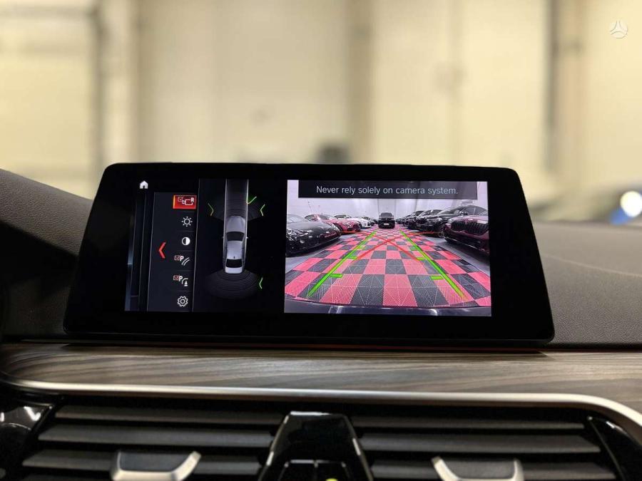 Melns BMW 540 2019 Viļņa, ar dzinēja tilpumu 3.00 L un nobraukumu 150 tūkst. km par 27990 €, foto 31 vietnē AUTOMOTO.COM.LV