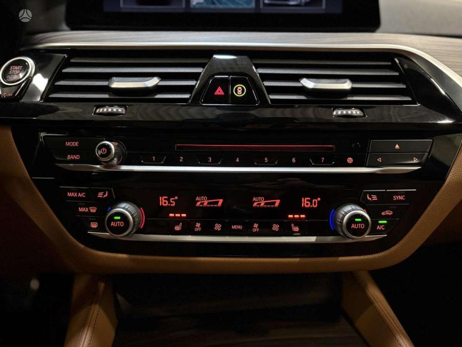 Melns BMW 540 2019 Viļņa, ar dzinēja tilpumu 3.00 L un nobraukumu 150 tūkst. km par 26990 €, foto 25 vietnē AUTOMOTO.COM.LV