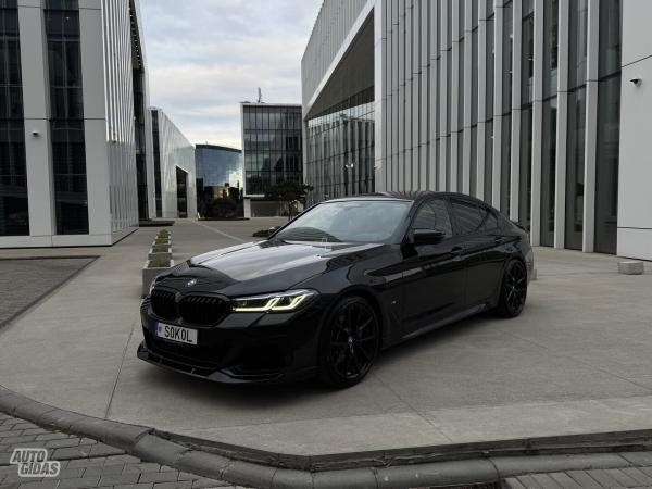 Melns BMW 540 2021 Viļņa, ar dzinēja tilpumu 3.00 L un nobraukumu 123 tūkst. km par 42000 €, foto 1 vietnē AUTOMOTO.COM.LV
