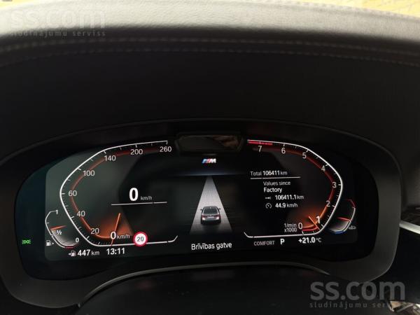 Black BMW 540 2021 in Riga, with an engine capacity of 3.00 L and mileage of 107 thousand km for 45900 €, photo 10 on AUTOMOTO.COM.LV