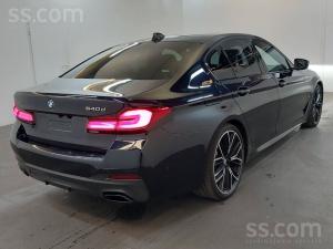 Melns BMW 540 2022 Tukums, ar dzinēja tilpumu 3.00 L un nobraukumu 0 tūkst. km par 49990 €, foto 2 vietnē AUTOMOTO.COM.LV
