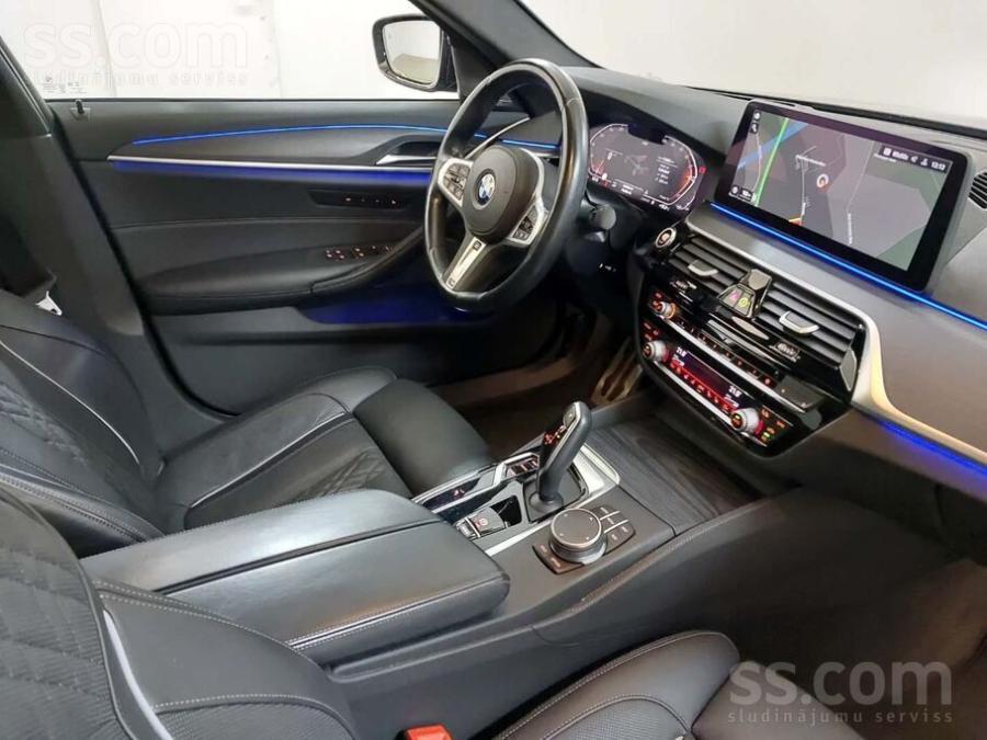 Melns BMW 540 2022 Tukums, ar dzinēja tilpumu 3.00 L un nobraukumu 0 tūkst. km par 49990 €, foto 5 vietnē AUTOMOTO.COM.LV