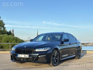 Black BMW 540 2022 in Riga, with an engine capacity of 3.00 L and mileage of 153 thousand km for 45500 €, photo  on AUTOMOTO.COM.LV