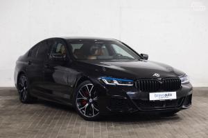 Melns BMW 540 2023 Viļņa, ar dzinēja tilpumu 3.00 L un nobraukumu 75 tūkst. km par 42991 €, foto 5 vietnē AUTOMOTO.COM.LV