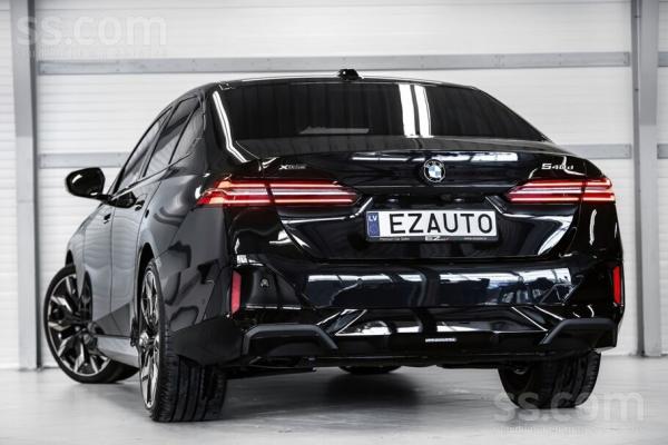 Black BMW 540 2025 in Tukums, with an engine capacity of 3.00 L and mileage of 0 thousand km for 77770 €, photo 8 on AUTOMOTO.COM.LV