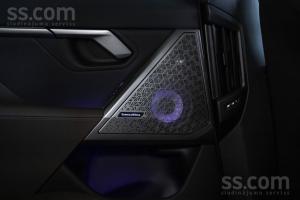 Black BMW 540 2025 in Tukums, with an engine capacity of 3.00 L and mileage of 0 thousand km for 77770 €, photo 31 on AUTOMOTO.COM.LV