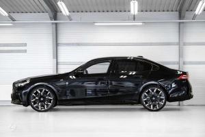 Melns BMW 540 2025 Tukums, ar dzinēja tilpumu 2.99 L un nobraukumu 10 tūkst. km par 74777 €, foto 7 vietnē AUTOMOTO.COM.LV