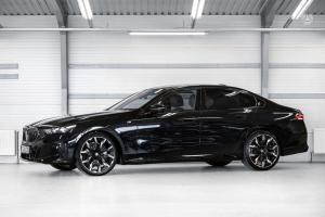 Melns BMW 540 2025 Tukums, ar dzinēja tilpumu 2.99 L un nobraukumu 10 tūkst. km par 74777 €, foto 8 vietnē AUTOMOTO.COM.LV