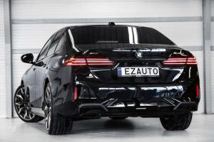 Melns BMW 540 2025 Tukums, ar dzinēja tilpumu 2.99 L un nobraukumu 10 tūkst. km par 74777 €, foto 9 vietnē AUTOMOTO.COM.LV