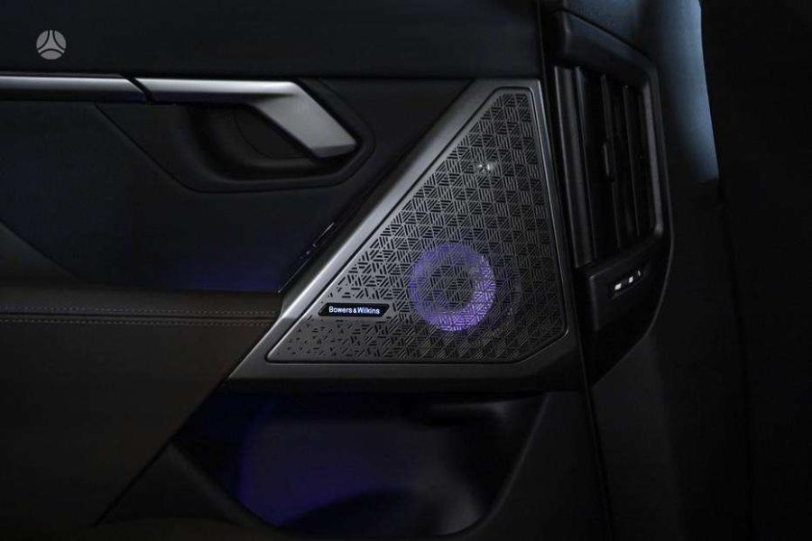 Melns BMW 540 2025 Tukums, ar dzinēja tilpumu 2.99 L un nobraukumu 10 tūkst. km par 74777 €, foto 31 vietnē AUTOMOTO.COM.LV