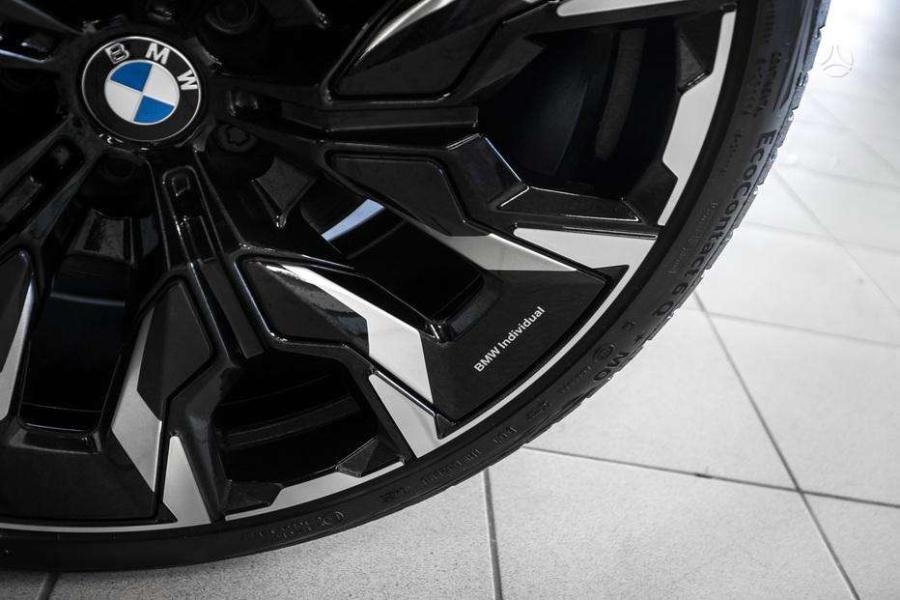 Melns BMW 540 2025 Tukums, ar dzinēja tilpumu 2.99 L un nobraukumu 10 tūkst. km par 74777 €, foto 34 vietnē AUTOMOTO.COM.LV