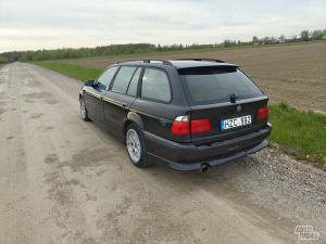 Melns BMW 540 1998 Viļņa, ar dzinēja tilpumu 4.40 L un nobraukumu 339 tūkst. km par 6000 €, foto 7 vietnē AUTOMOTO.COM.LV