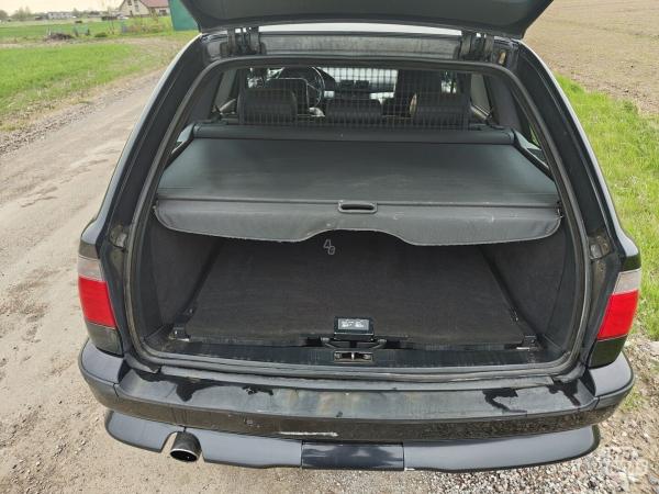 Melns BMW 540 1998 Viļņa, ar dzinēja tilpumu 4.40 L un nobraukumu 339 tūkst. km par 5900 €, foto 9 vietnē AUTOMOTO.COM.LV
