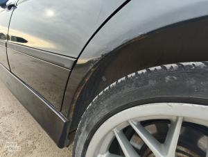 Melns BMW 540 1998 Viļņa, ar dzinēja tilpumu 4.40 L un nobraukumu 339 tūkst. km par 6000 €, foto 24 vietnē AUTOMOTO.COM.LV