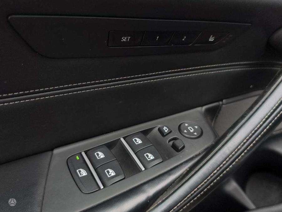 Melns BMW 540 2017 Viļņa, ar dzinēja tilpumu 3.00 L un nobraukumu 332 tūkst. km par 19990 €, foto 16 vietnē AUTOMOTO.COM.LV