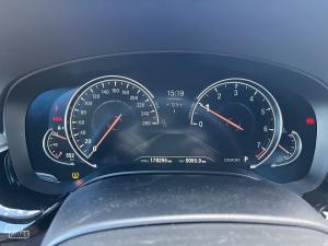 Black BMW 540 2017 in Vilnius, with an engine capacity of 3.00 L and mileage of 202 thousand km for 23400 €, photo 3 on AUTOMOTO.COM.LV