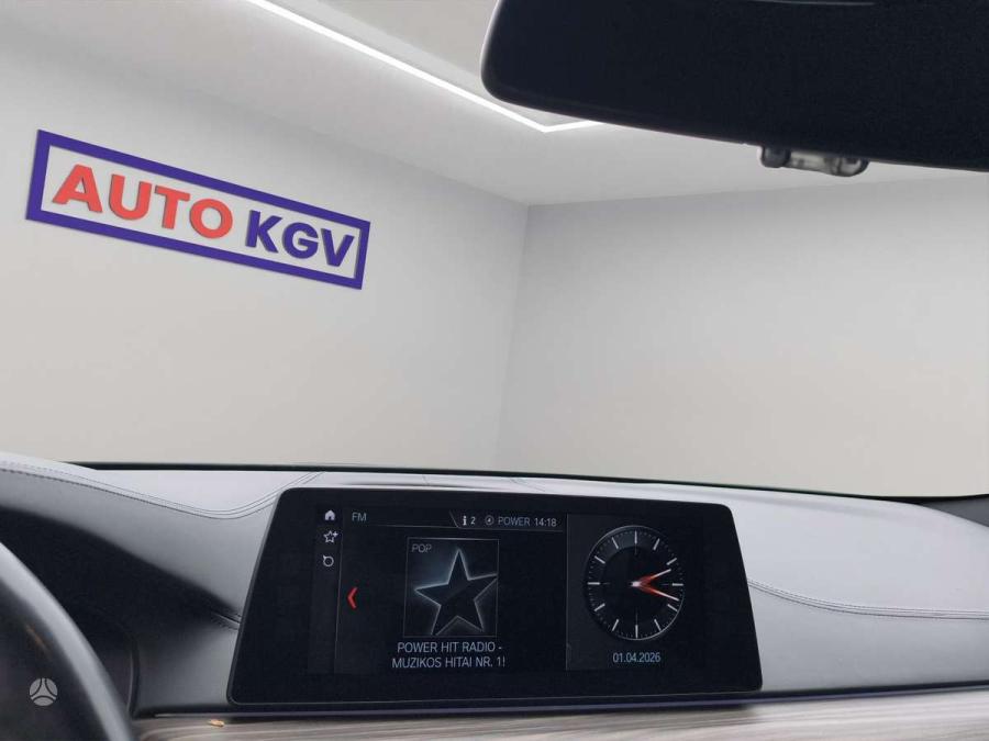 Black BMW 540 2017 in Vilnius, with an engine capacity of 3.00 L and mileage of 332 thousand km for 18999 €, photo 20 on AUTOMOTO.COM.LV