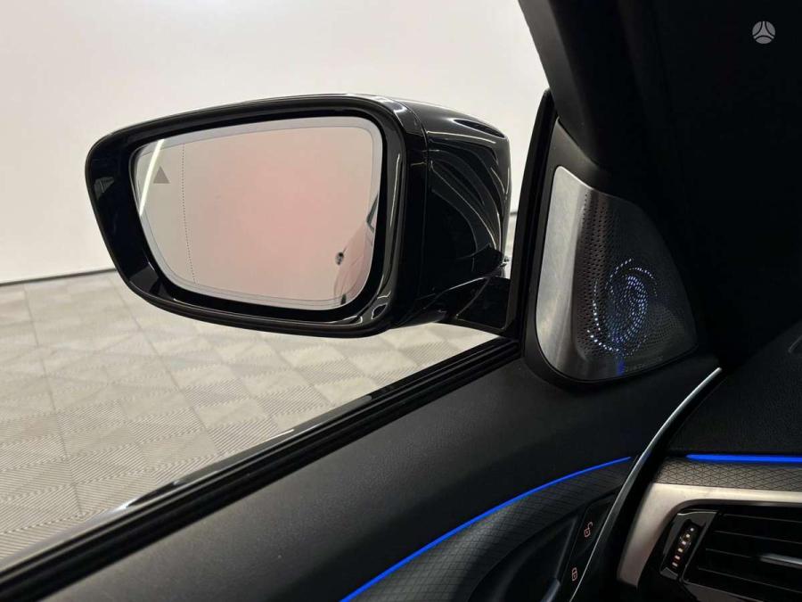 Melns BMW 540 2017 Marijampole, ar dzinēja tilpumu 2.99 L un nobraukumu 264 tūkst. km par 19999 €, foto 7 vietnē AUTOMOTO.COM.LV