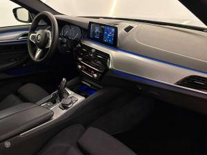 Melns BMW 540 2017 Marijampole, ar dzinēja tilpumu 2.99 L un nobraukumu 264 tūkst. km par 19999 €, foto 23 vietnē AUTOMOTO.COM.LV