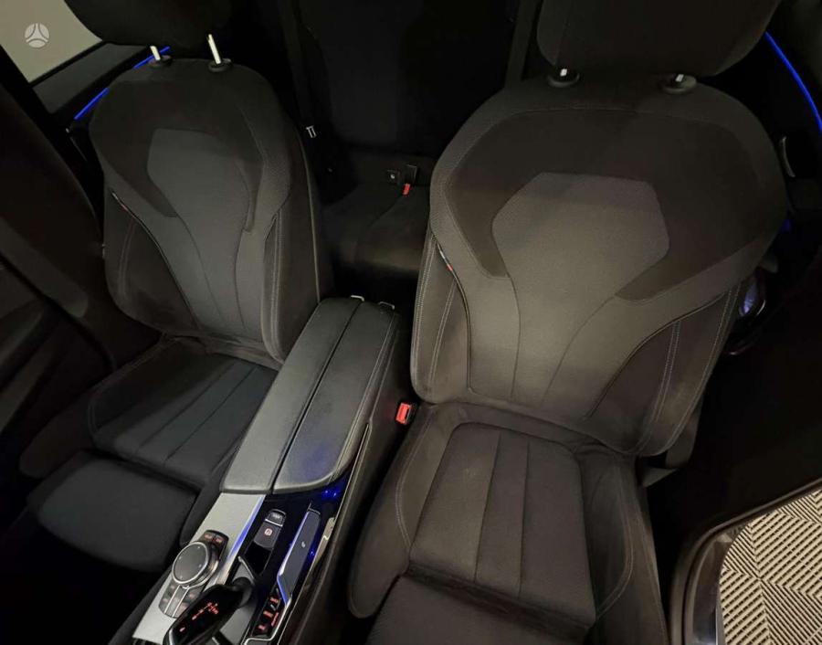 Melns BMW 540 2017 Marijampole, ar dzinēja tilpumu 2.99 L un nobraukumu 264 tūkst. km par 19999 €, foto 29 vietnē AUTOMOTO.COM.LV