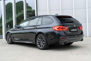 Melns BMW 540 2017 Viļņa, ar dzinēja tilpumu 2.99 L un nobraukumu 269 tūkst. km par 21800 €, foto 4 vietnē AUTOMOTO.COM.LV