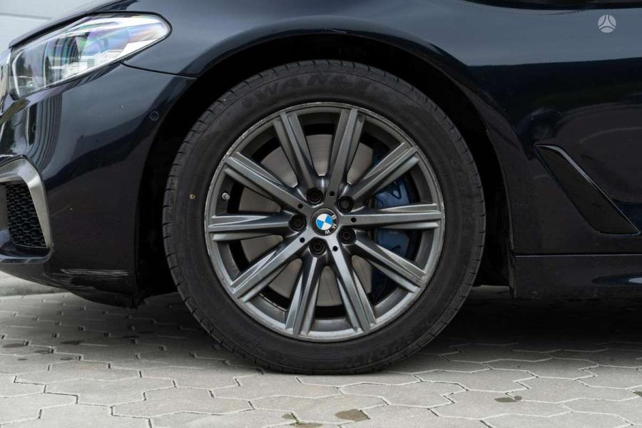 Melns BMW 540 2017 Viļņa, ar dzinēja tilpumu 2.99 L un nobraukumu 269 tūkst. km par 21800 €, foto 11 vietnē AUTOMOTO.COM.LV