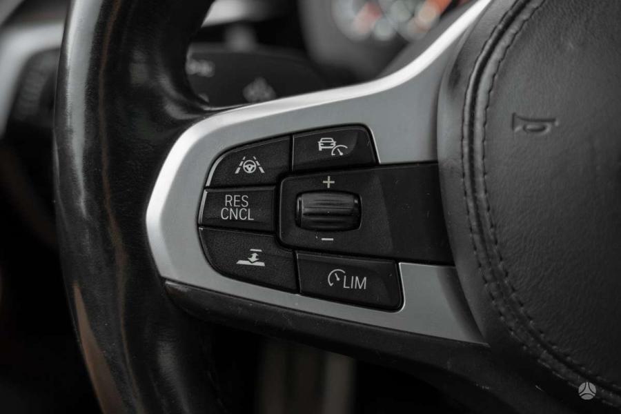 Melns BMW 540 2017 Viļņa, ar dzinēja tilpumu 2.99 L un nobraukumu 269 tūkst. km par 21800 €, foto 19 vietnē AUTOMOTO.COM.LV