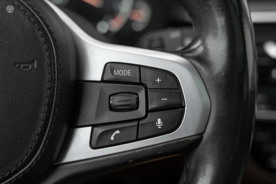 Melns BMW 540 2017 Viļņa, ar dzinēja tilpumu 2.99 L un nobraukumu 269 tūkst. km par 21800 €, foto 20 vietnē AUTOMOTO.COM.LV