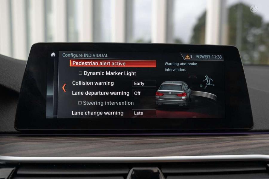 Melns BMW 540 2017 Viļņa, ar dzinēja tilpumu 2.99 L un nobraukumu 269 tūkst. km par 21800 €, foto 24 vietnē AUTOMOTO.COM.LV