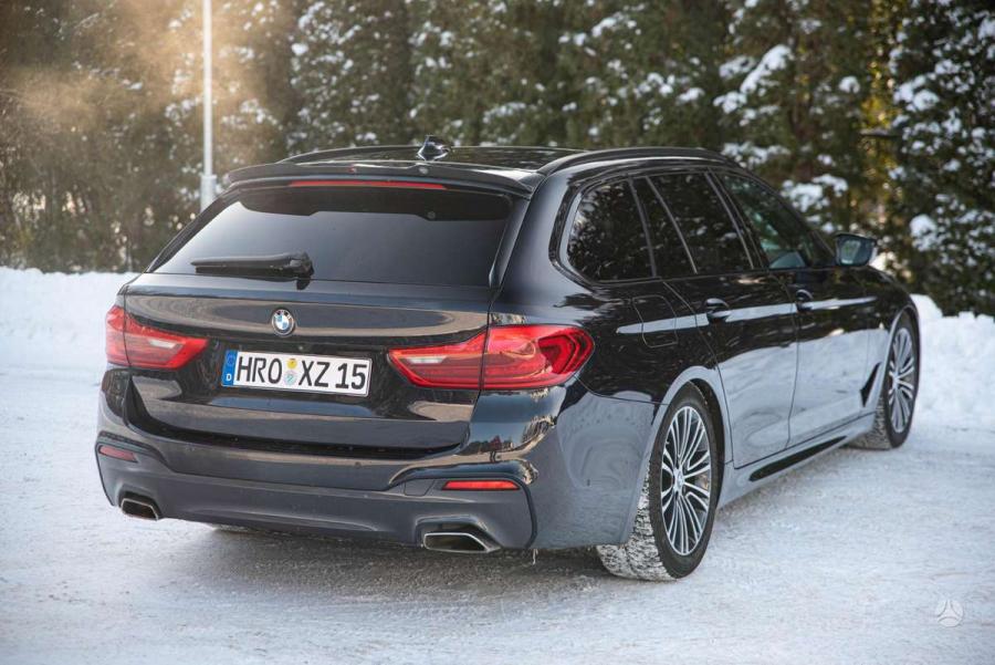 Melns BMW 540 2018 Elektrėnai, ar dzinēja tilpumu 3.00 L un nobraukumu 244 tūkst. km par 24300 €, foto 7 vietnē AUTOMOTO.COM.LV