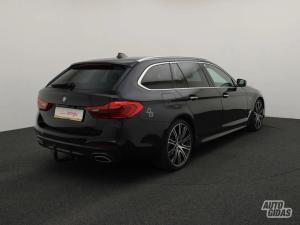Black BMW 540 2018 in Vilnius, with an engine capacity of 3.00 L and mileage of 242 thousand km for 22699 €, photo 9 on AUTOMOTO.COM.LV