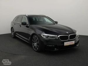 Black BMW 540 2018 in Vilnius, with an engine capacity of 3.00 L and mileage of 242 thousand km for 22699 €, photo 11 on AUTOMOTO.COM.LV