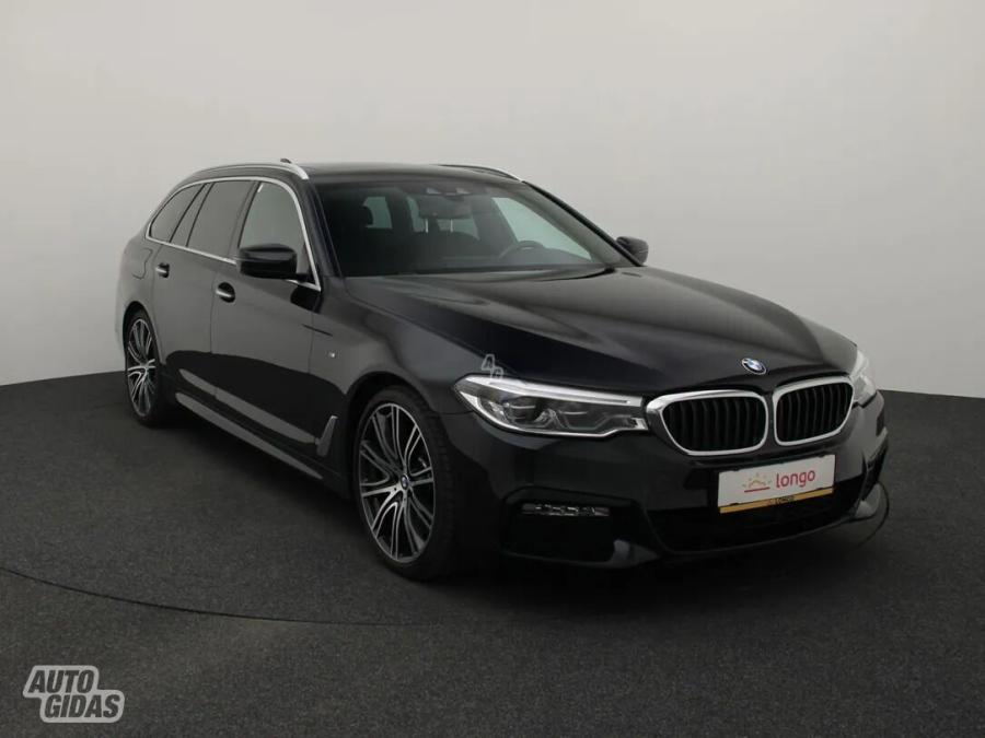 Black BMW 540 2018 in Vilnius, with an engine capacity of 3.00 L and mileage of 242 thousand km for 22699 €, photo 11 on AUTOMOTO.COM.LV