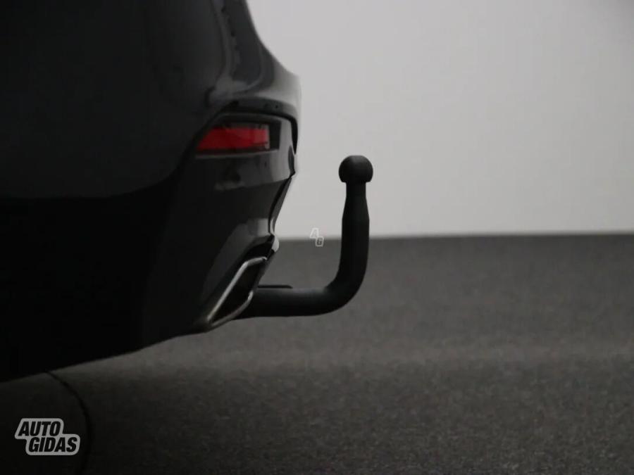 Black BMW 540 2018 in Vilnius, with an engine capacity of 3.00 L and mileage of 242 thousand km for 22699 €, photo 30 on AUTOMOTO.COM.LV