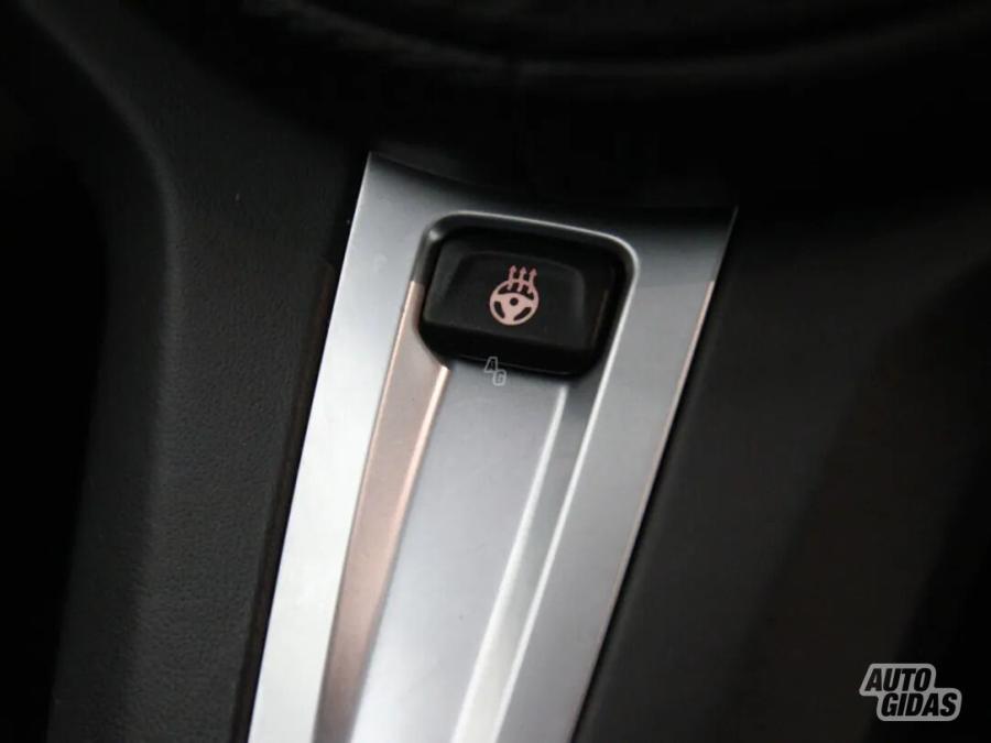 Black BMW 540 2018 in Vilnius, with an engine capacity of 3.00 L and mileage of 242 thousand km for 22699 €, photo 35 on AUTOMOTO.COM.LV
