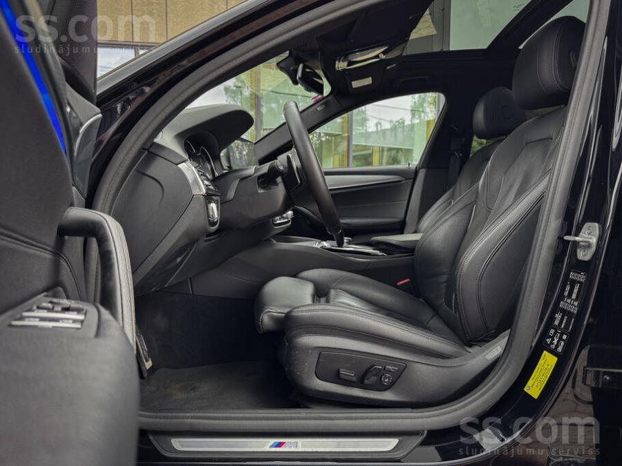 Melns BMW 540 2018 Rīga, ar dzinēja tilpumu 3.00 L un nobraukumu 133 tūkst. km par 26700 €, foto 18 vietnē AUTOMOTO.COM.LV