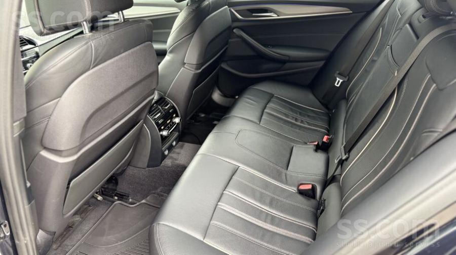 Melns BMW 540 2018 Rīga, ar dzinēja tilpumu 3.00 L un nobraukumu 198 tūkst. km par 23500 €, foto 17 vietnē AUTOMOTO.COM.LV