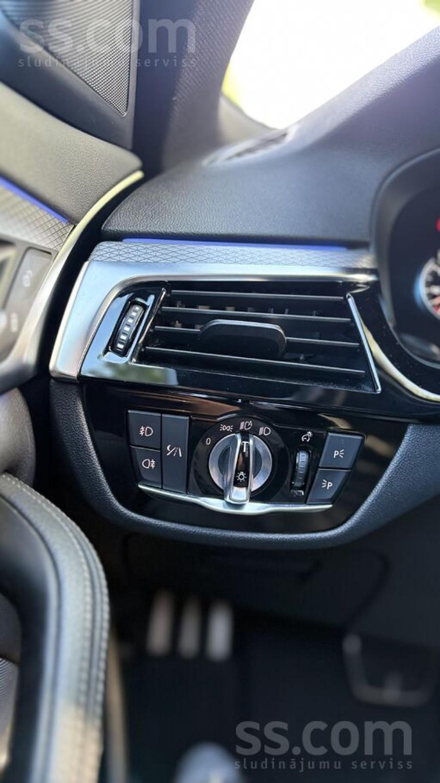 Melns BMW 540 2018 Rīga, ar dzinēja tilpumu 3.00 L un nobraukumu 198 tūkst. km par 23500 €, foto 21 vietnē AUTOMOTO.COM.LV