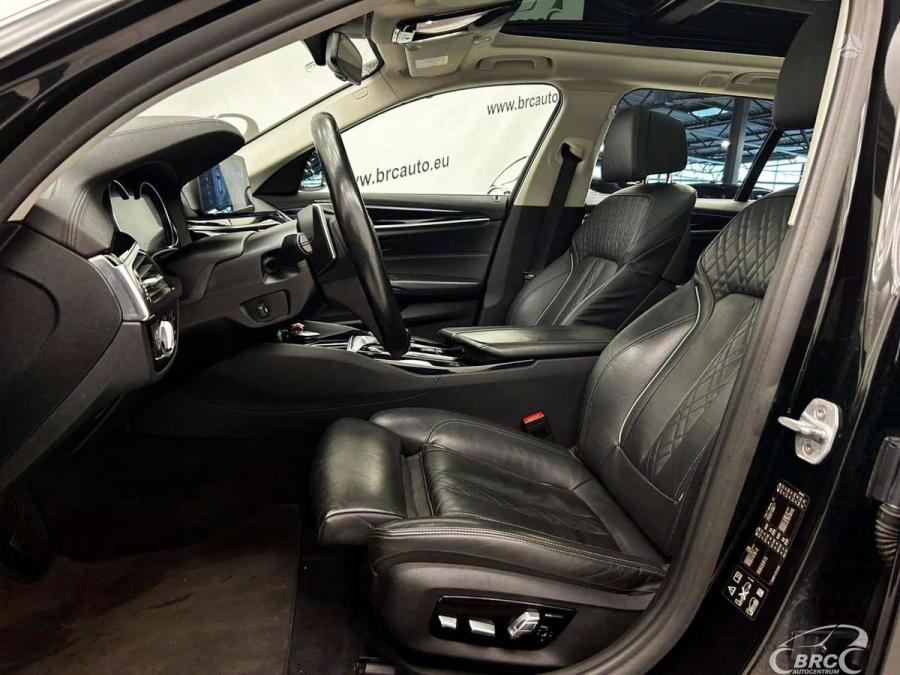 Black BMW 540 2018 in Vilnius, with an engine capacity of 3.00 L and mileage of 309 thousand km for 20000 €, photo 6 on AUTOMOTO.COM.LV