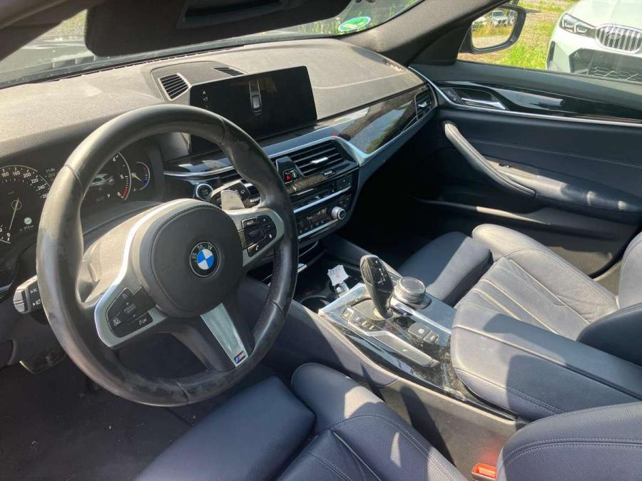 Melns BMW 540 2018 Raseiniai, ar dzinēja tilpumu 2.99 L un nobraukumu 104 tūkst. km par 23900 €, foto 5 vietnē AUTOMOTO.COM.LV