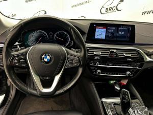 Black BMW 540 2018 in Vilnius, with an engine capacity of 3.00 L and mileage of 309 thousand km for 19100 €, photo 15 on AUTOMOTO.COM.LV