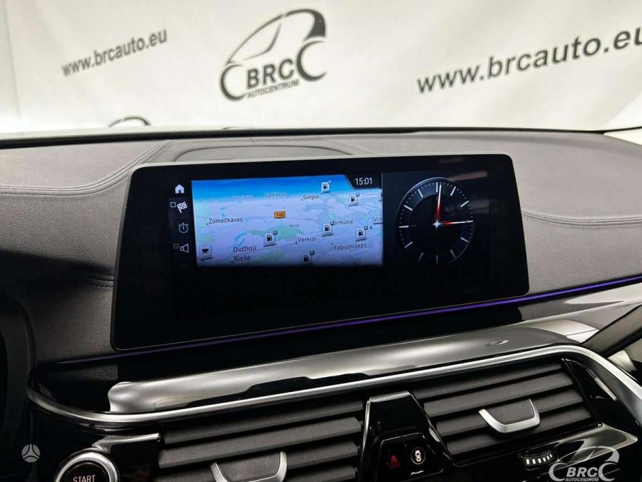 Black BMW 540 2018 in Vilnius, with an engine capacity of 3.00 L and mileage of 309 thousand km for 19100 €, photo 27 on AUTOMOTO.COM.LV
