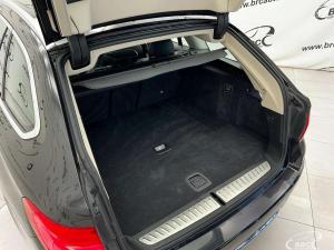 Black BMW 540 2018 in Vilnius, with an engine capacity of 3.00 L and mileage of 309 thousand km for 19100 €, photo 30 on AUTOMOTO.COM.LV