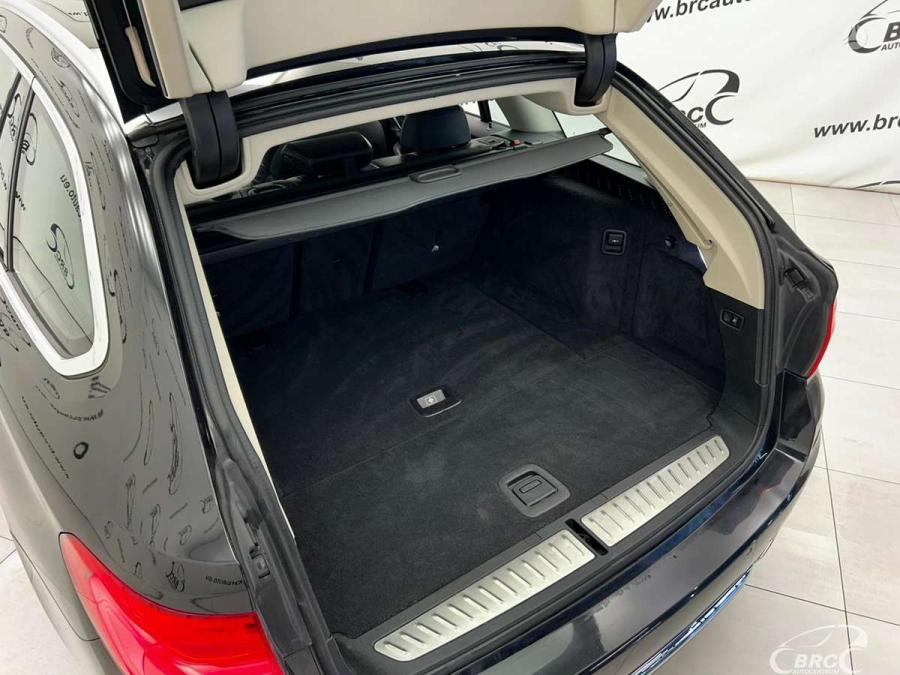Black BMW 540 2018 in Vilnius, with an engine capacity of 3.00 L and mileage of 309 thousand km for 19100 €, photo 30 on AUTOMOTO.COM.LV