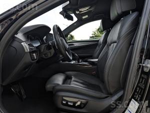 Black BMW 540 2018 in Tukums, with an engine capacity of 3.00 L and mileage of 209 thousand km for 25990 €, photo 7 on AUTOMOTO.COM.LV