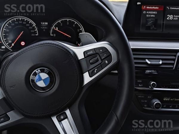 Black BMW 540 2018 in Tukums, with an engine capacity of 3.00 L and mileage of 209 thousand km for 25990 €, photo 10 on AUTOMOTO.COM.LV