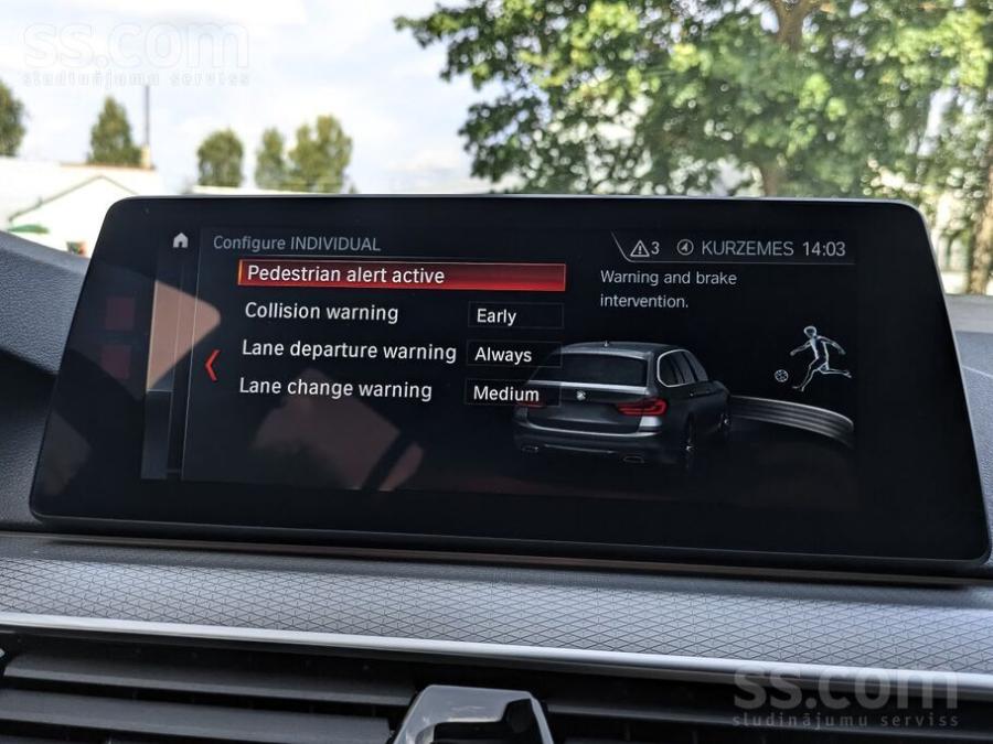 Black BMW 540 2018 in Tukums, with an engine capacity of 3.00 L and mileage of 209 thousand km for 25990 €, photo 21 on AUTOMOTO.COM.LV
