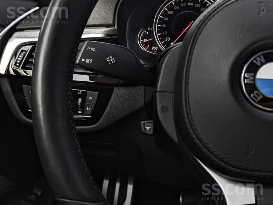 Black BMW 540 2018 in Tukums, with an engine capacity of 3.00 L and mileage of 209 thousand km for 25990 €, photo 25 on AUTOMOTO.COM.LV