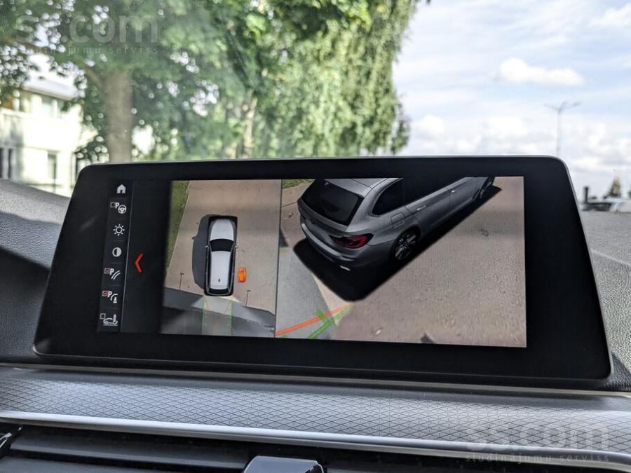 Black BMW 540 2018 in Tukums, with an engine capacity of 3.00 L and mileage of 209 thousand km for 25990 €, photo 26 on AUTOMOTO.COM.LV